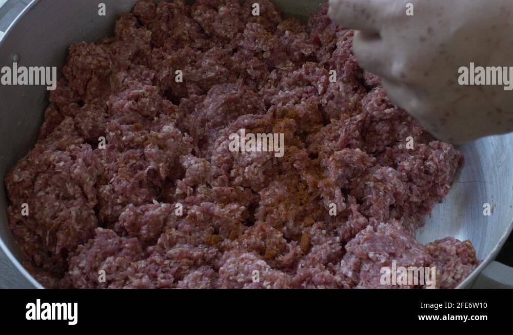 Packet of beef mince Stock Videos & Footage - HD and 4K Video Clips - Alamy