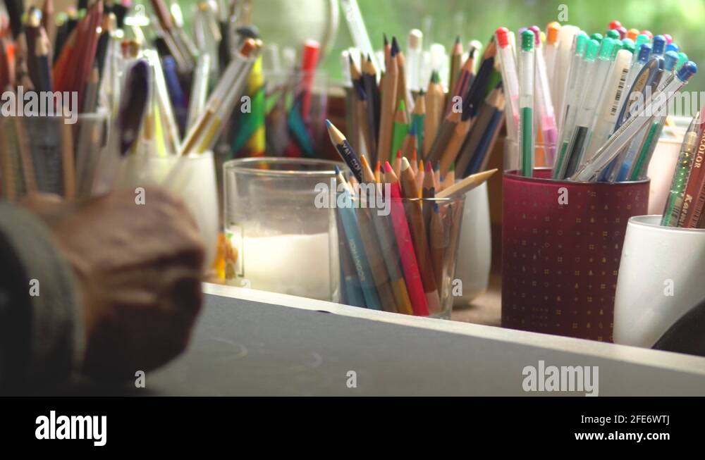 Blurry drawing Stock Videos & Footage - HD and 4K Video Clips - Alamy