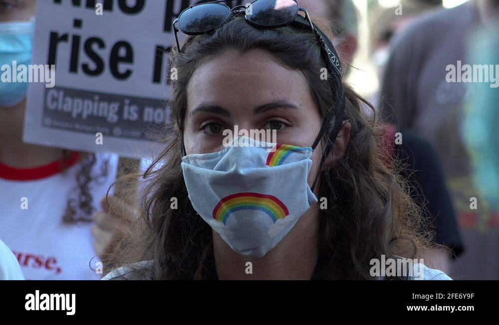 Nhs mask Stock Videos & Footage - HD and 4K Video Clips - Alamy