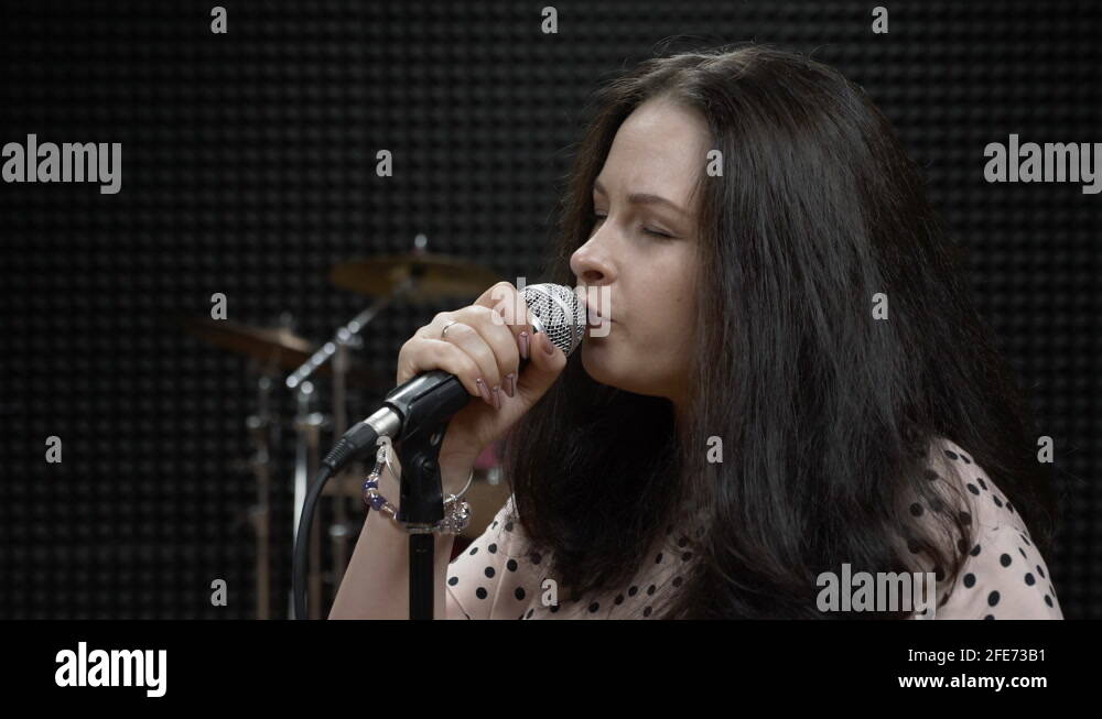 Pop ballads Stock Videos & Footage - HD and 4K Video Clips - Alamy