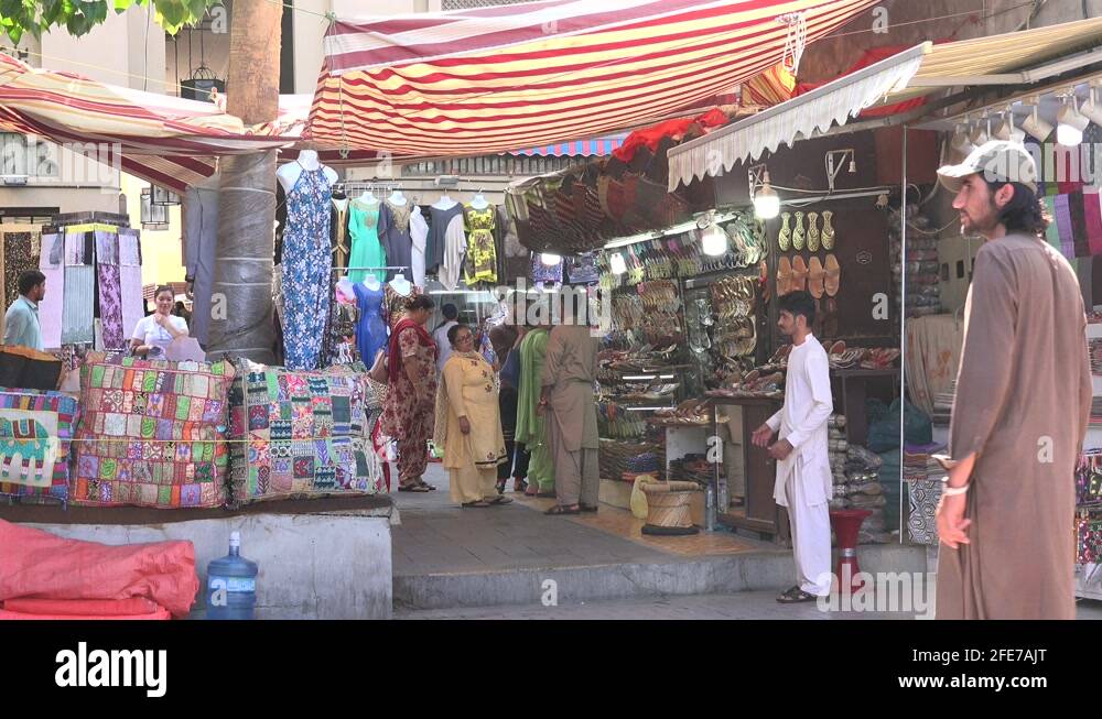 Dubai traditional market Stock Videos & Footage - HD and 4K Video Clips ...