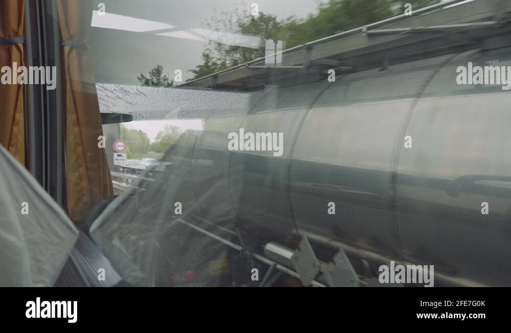 Tall bus Stock Videos & Footage - HD and 4K Video Clips - Alamy