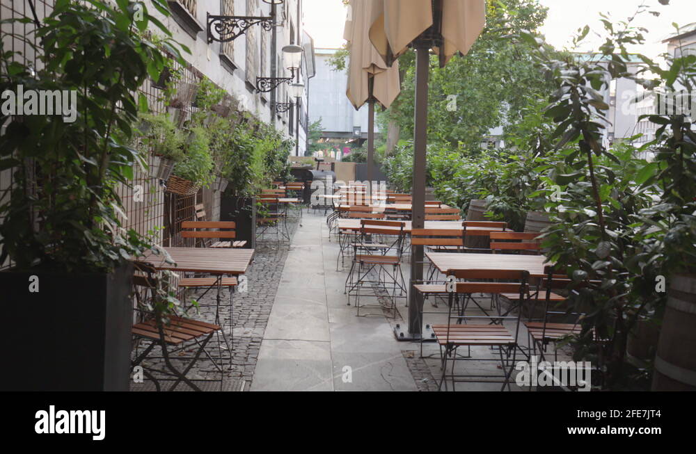 Green bar exterior Stock Videos & Footage - HD and 4K Video Clips - Alamy