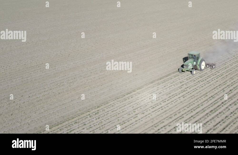 Farm field crop Stock Videos & Footage - HD and 4K Video Clips - Alamy