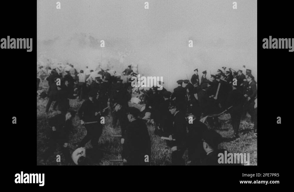 Crowd of people 1930s Stock Videos & Footage - HD and 4K Video Clips ...