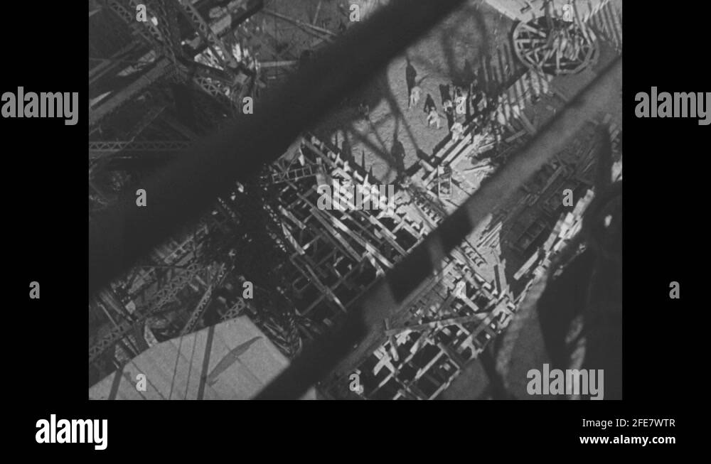 1910s: People at work on construction site. Men working on construction ...