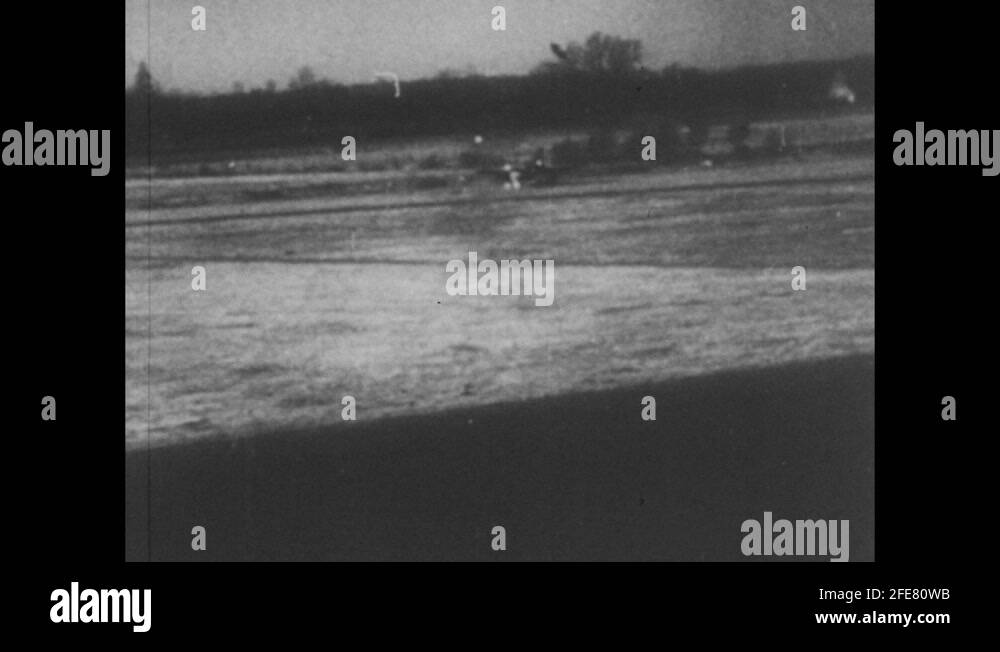 Bomb drop vintage Stock Videos & Footage - HD and 4K Video Clips - Alamy