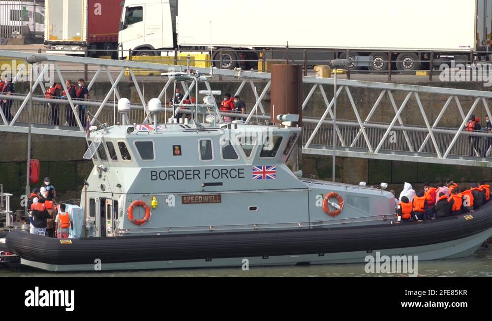 Border force uk officers Stock Videos & Footage - HD and 4K Video Clips ...