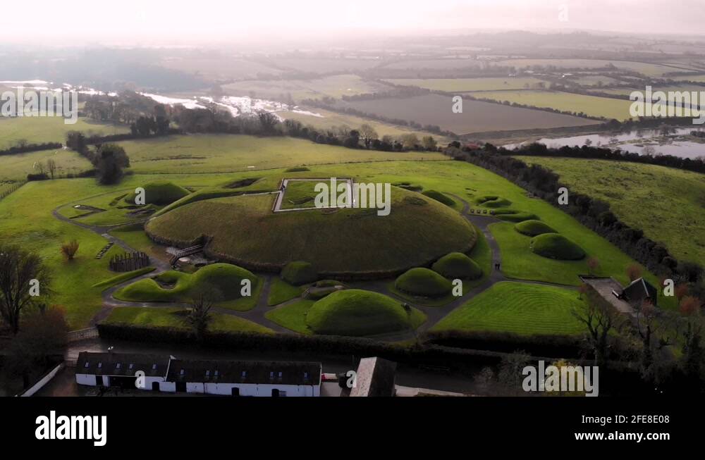 Dowth tomb Stock Videos & Footage - HD and 4K Video Clips - Alamy
