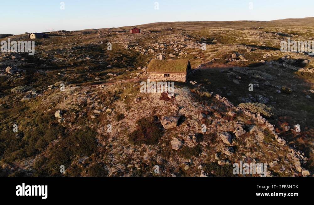 Norwegian log cabin Stock Videos & Footage - HD and 4K Video Clips - Alamy