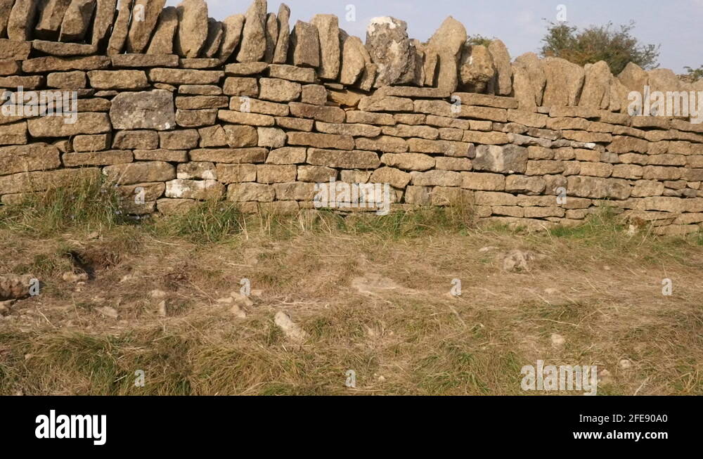 Cotswolds stone wall Stock Videos & Footage - HD and 4K Video Clips - Alamy
