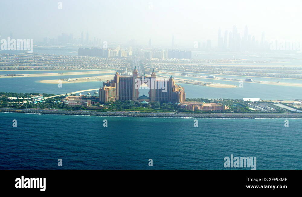 A spectacular view enclosing the Atlantis The Palm by the waterfront ...