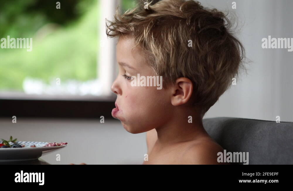 Kid chewing food Stock Videos & Footage - HD and 4K Video Clips - Alamy