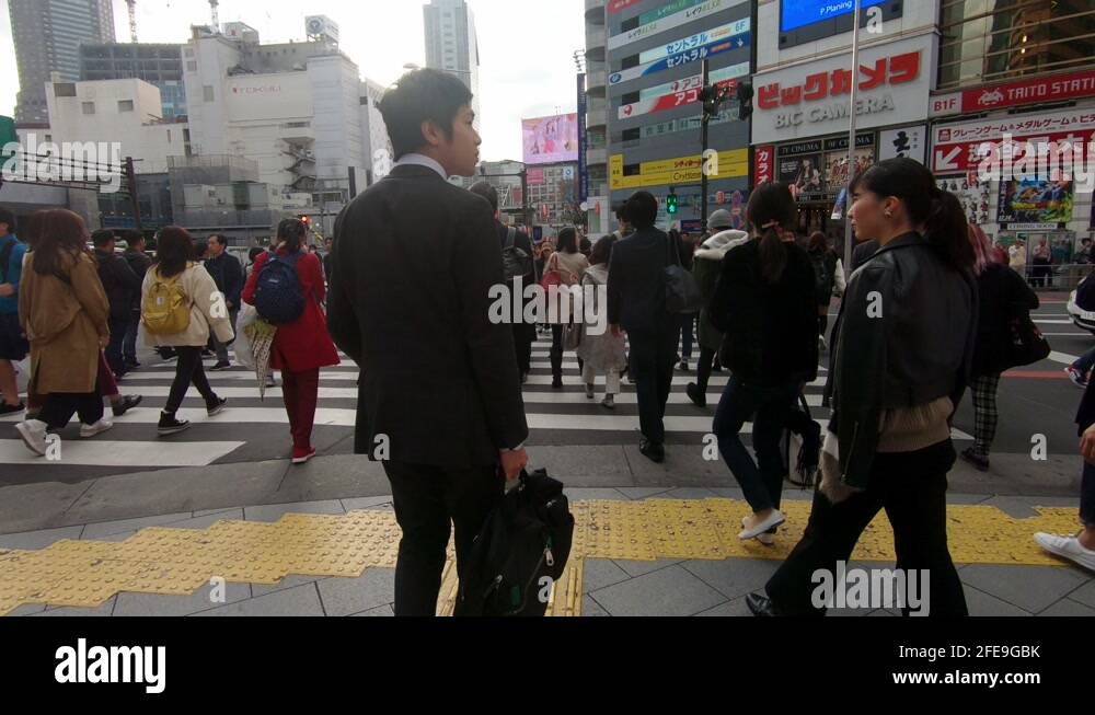 Busy pedestrian crossing in akihabara Stock Videos & Footage - HD and ...