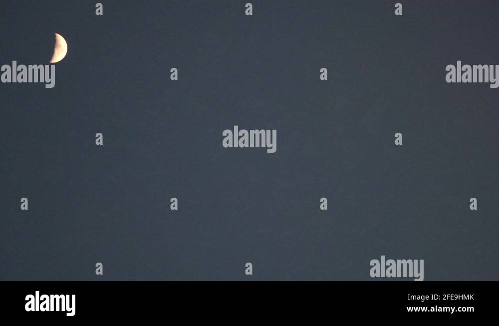 Time lapse: spectacular waning last quarter phase half white mooning ...