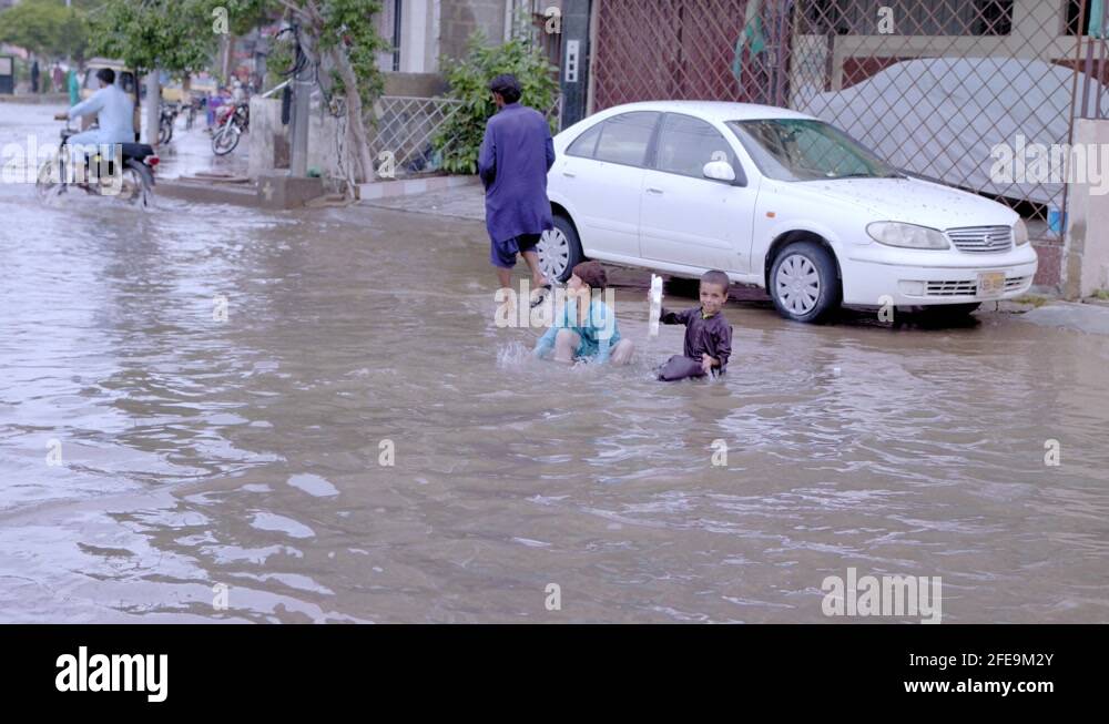 Poor rain Stock Videos & Footage - HD and 4K Video Clips - Alamy
