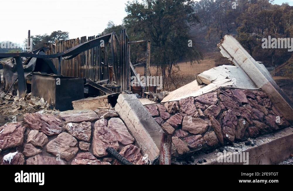 Burnt out buildings Stock Videos & Footage - HD and 4K Video Clips - Alamy