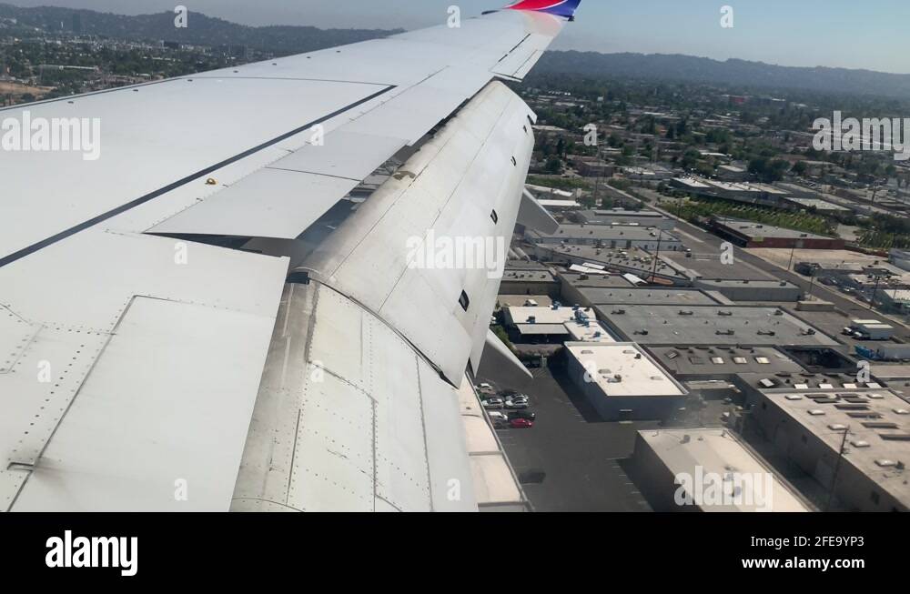 Wing of an airplane Stock Videos & Footage - HD and 4K Video Clips - Alamy
