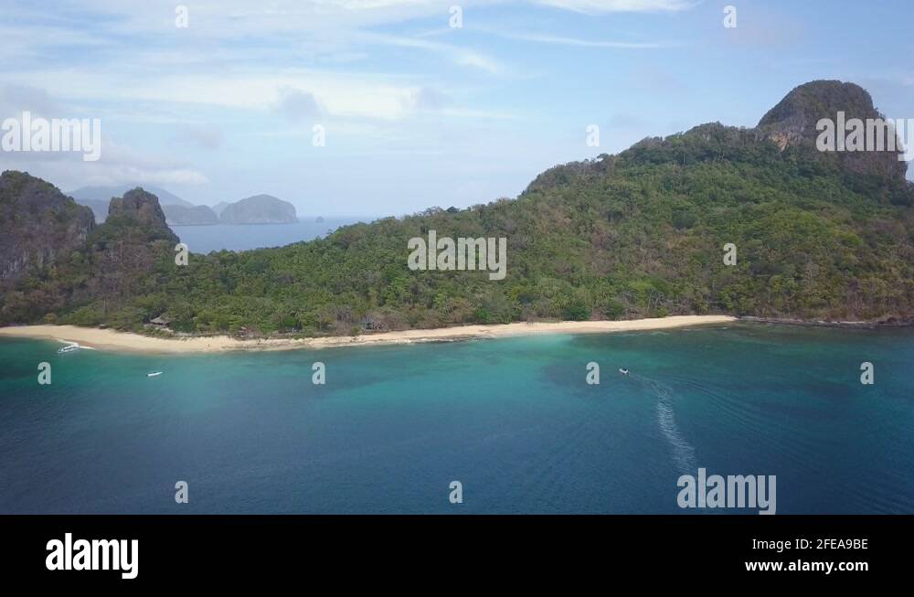 Helicopter island Stock Videos & Footage - HD and 4K Video Clips - Alamy