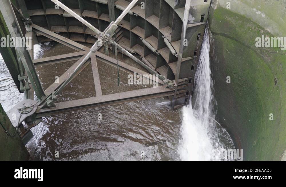 Shut flood gate Stock Videos & Footage - HD and 4K Video Clips - Alamy