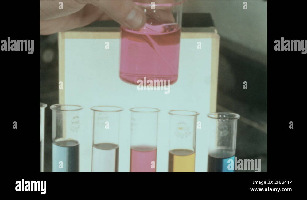 1950s laboratory Stock Videos & Footage - HD and 4K Video Clips - Alamy