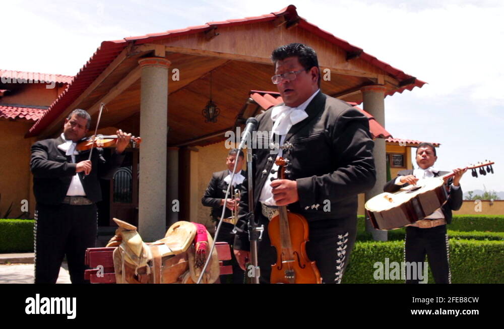 mexican mariachi playing a song Stock Video Footage - Alamy