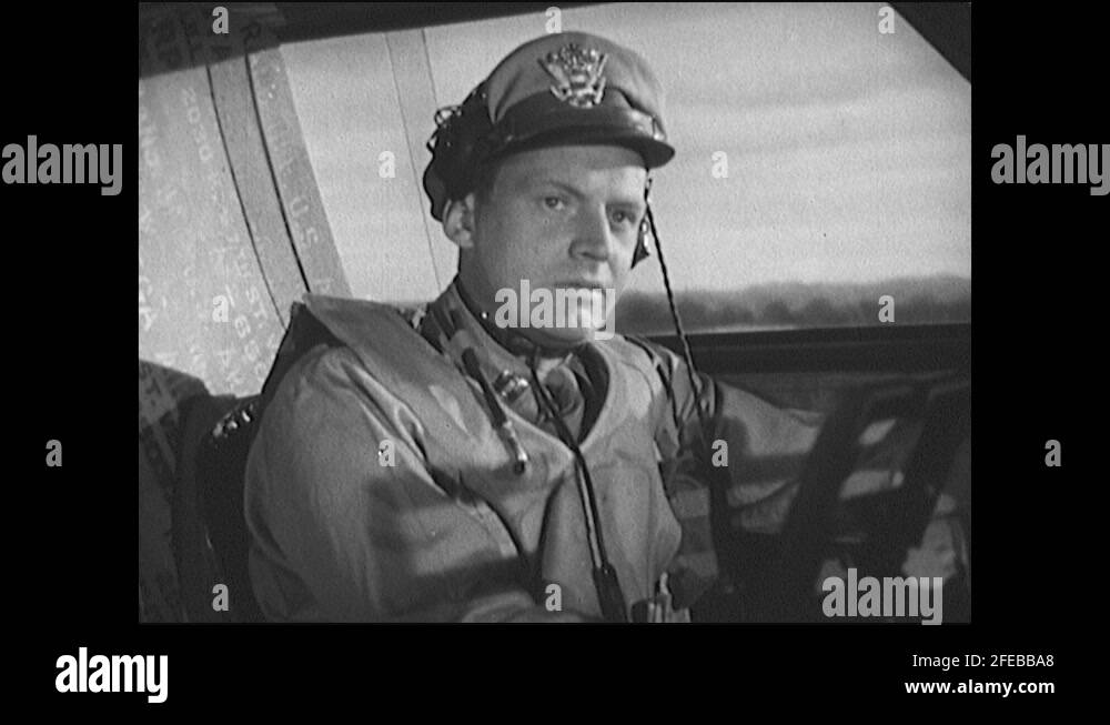 Ball turret gun Stock Videos & Footage - HD and 4K Video Clips - Alamy
