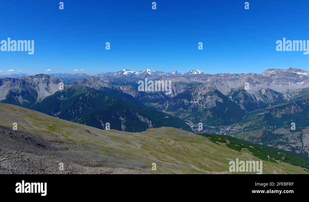 3000 meters Stock Videos & Footage - HD and 4K Video Clips - Alamy