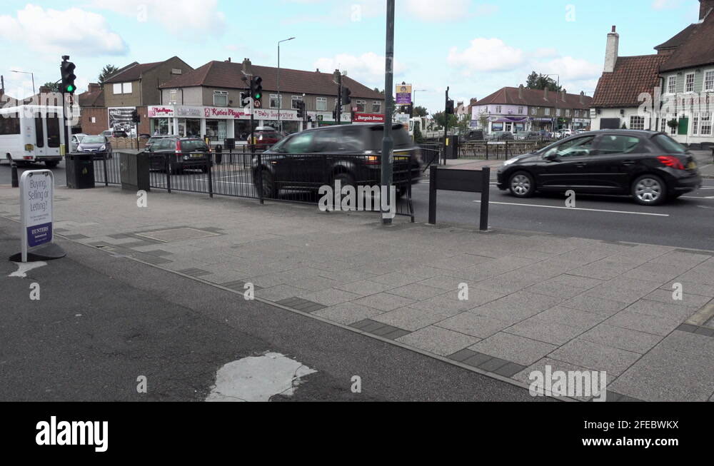 Traffic lights junction uk Stock Videos & Footage - HD and 4K Video ...