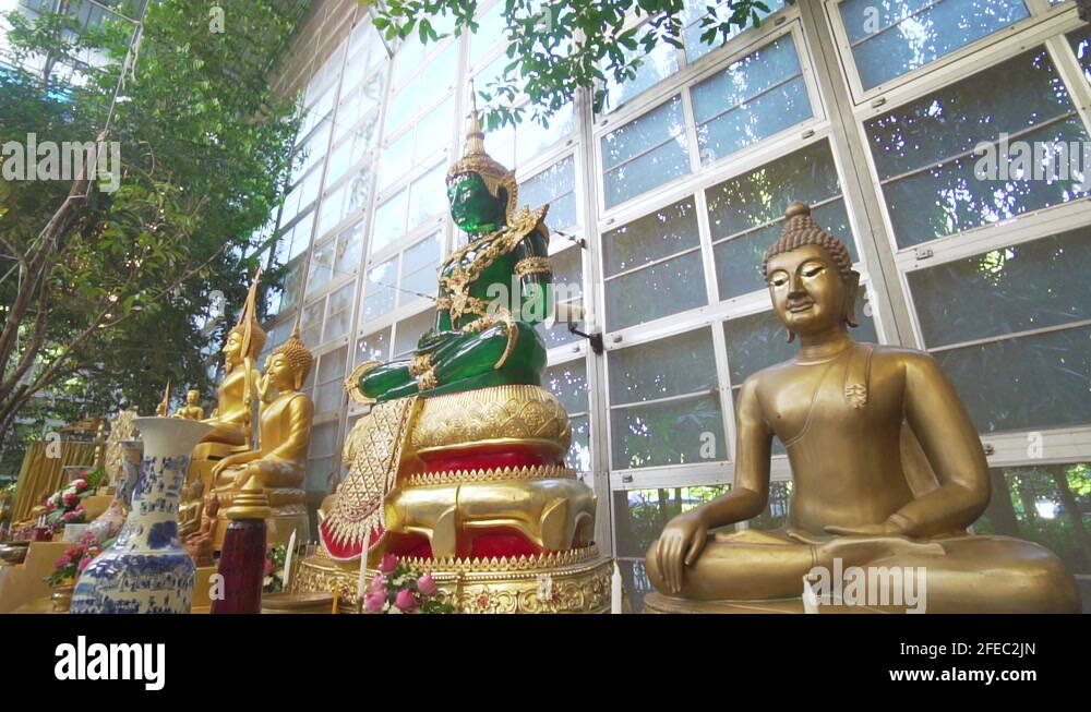 Jade statue Stock Videos & Footage - HD and 4K Video Clips - Alamy