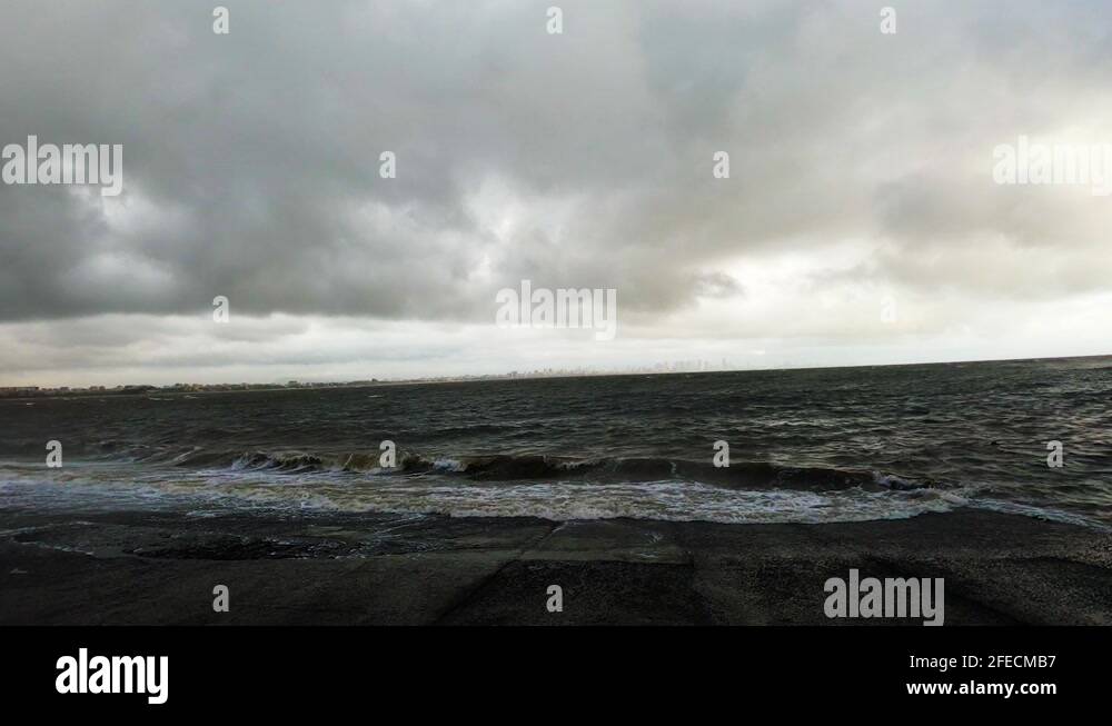 Mumbai sea shore Stock Videos & Footage - HD and 4K Video Clips - Alamy