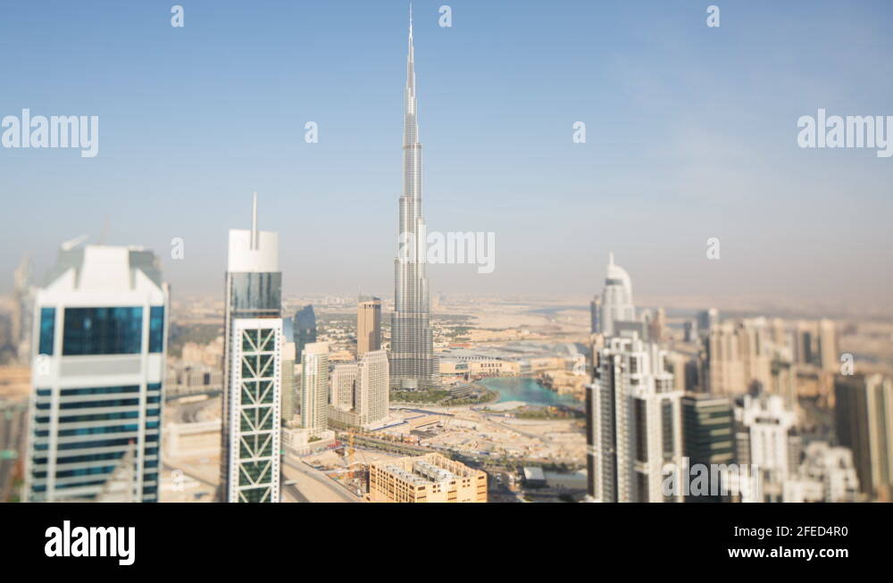 An remarkable time-lapse Dubai skyline with the world's tallest ...