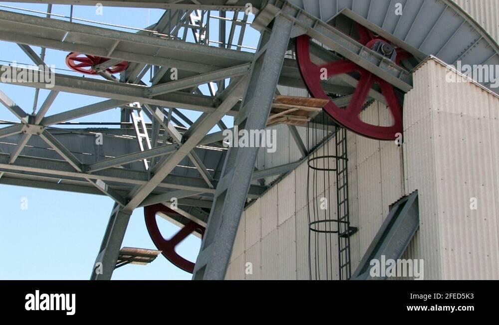 Cable tram lift Stock Videos & Footage - HD and 4K Video Clips - Alamy