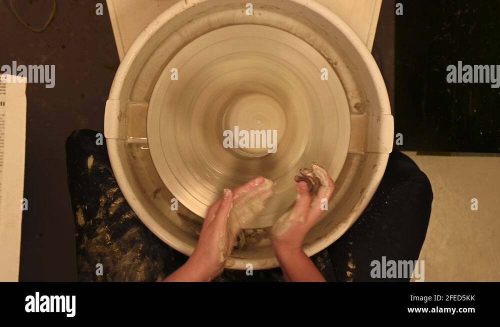 Ceramic process Stock Videos & Footage - HD and 4K Video Clips - Alamy