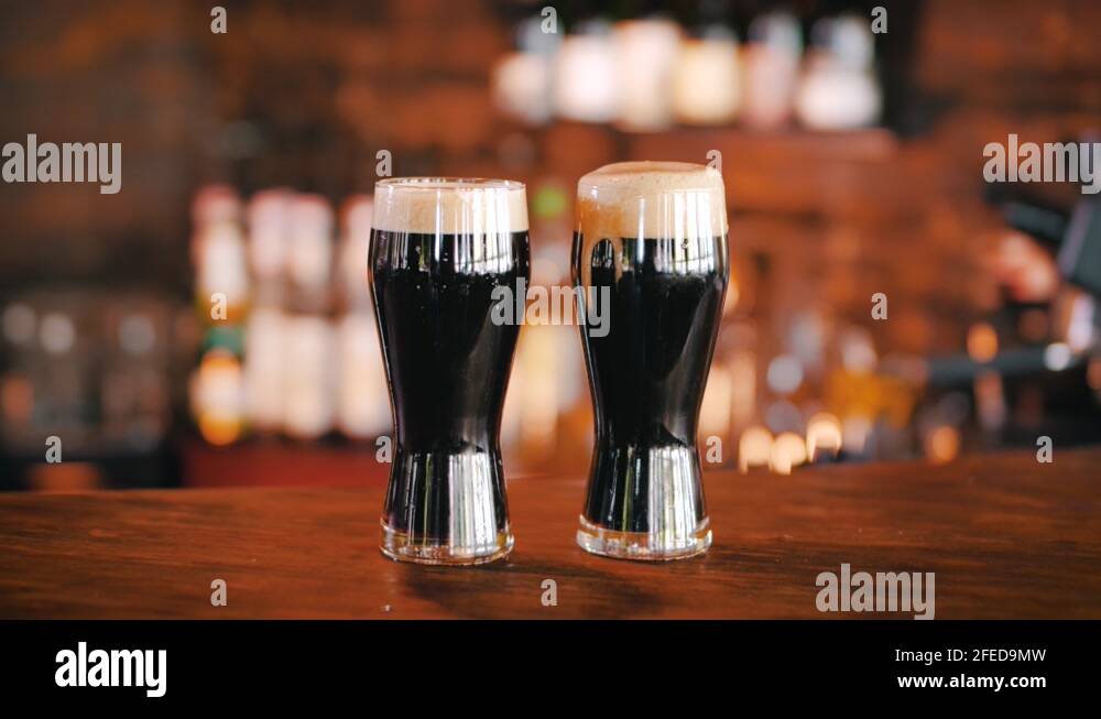 Guinness foam Stock Videos & Footage - HD and 4K Video Clips - Alamy