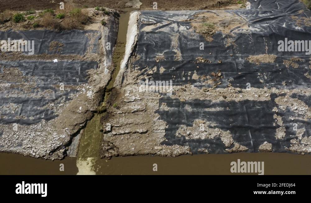 Manure lagoon Stock Videos & Footage - HD and 4K Video Clips - Alamy