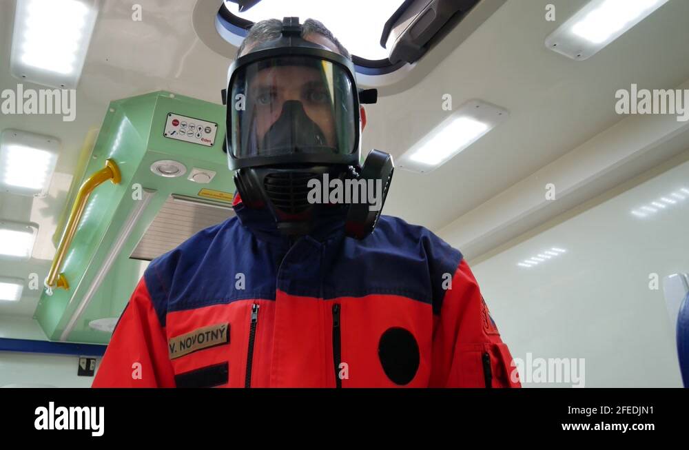 Gas_mask Stock Videos & Footage - HD and 4K Video Clips - Alamy