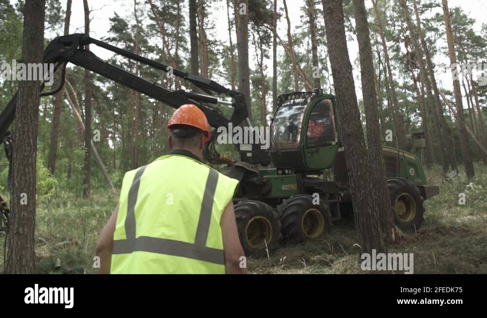 Machinery people safety Stock Videos & Footage - HD and 4K Video Clips ...