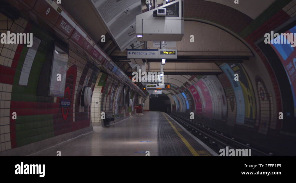 London symmetry Stock Videos & Footage - HD and 4K Video Clips - Alamy