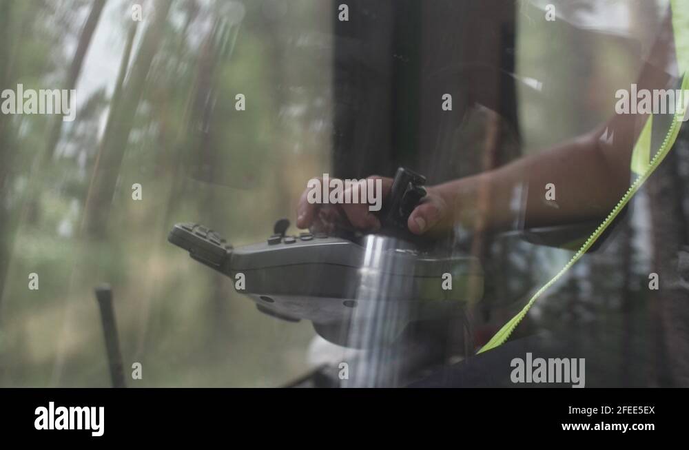 Claw shield Stock Videos & Footage - HD and 4K Video Clips - Alamy