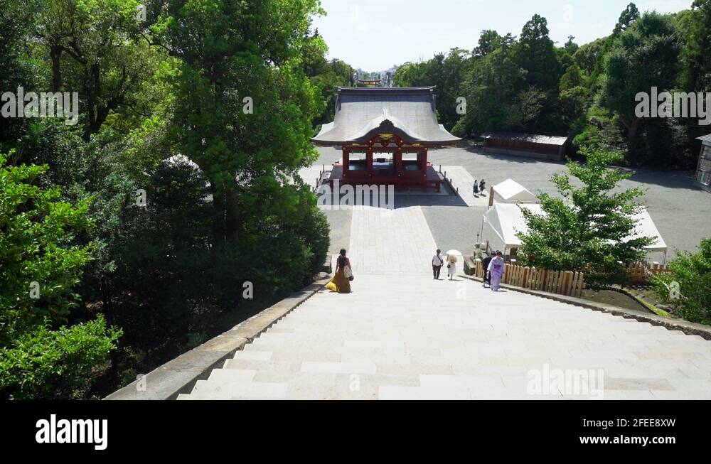 Shinto buddhism Stock Videos & Footage - HD and 4K Video Clips - Alamy