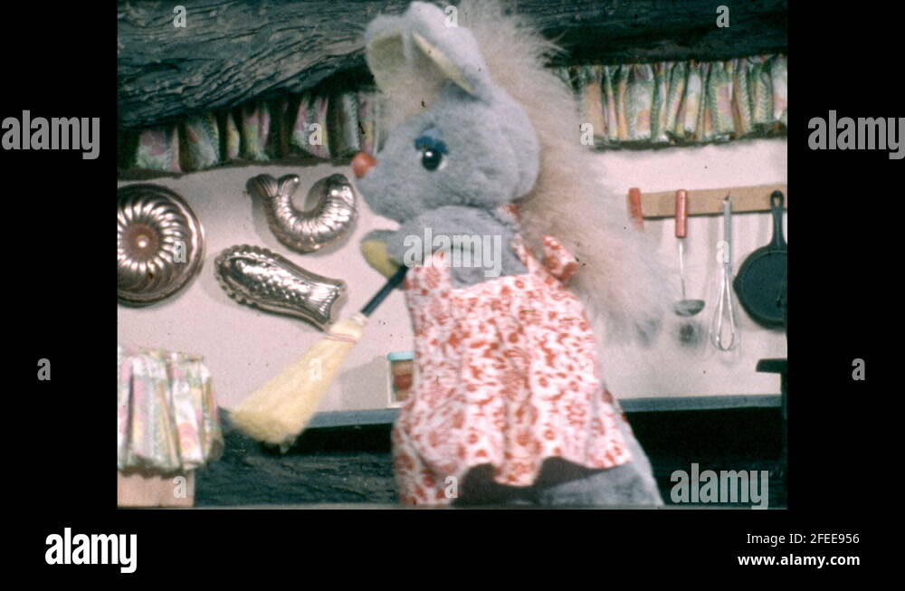 1970s mother cooking Stock Videos & Footage - HD and 4K Video Clips - Alamy
