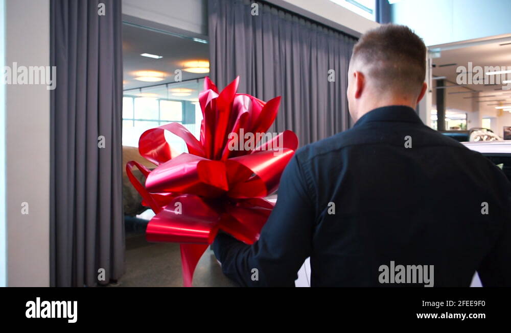 Car wrapped in bow Stock Videos & Footage - HD and 4K Video Clips - Alamy