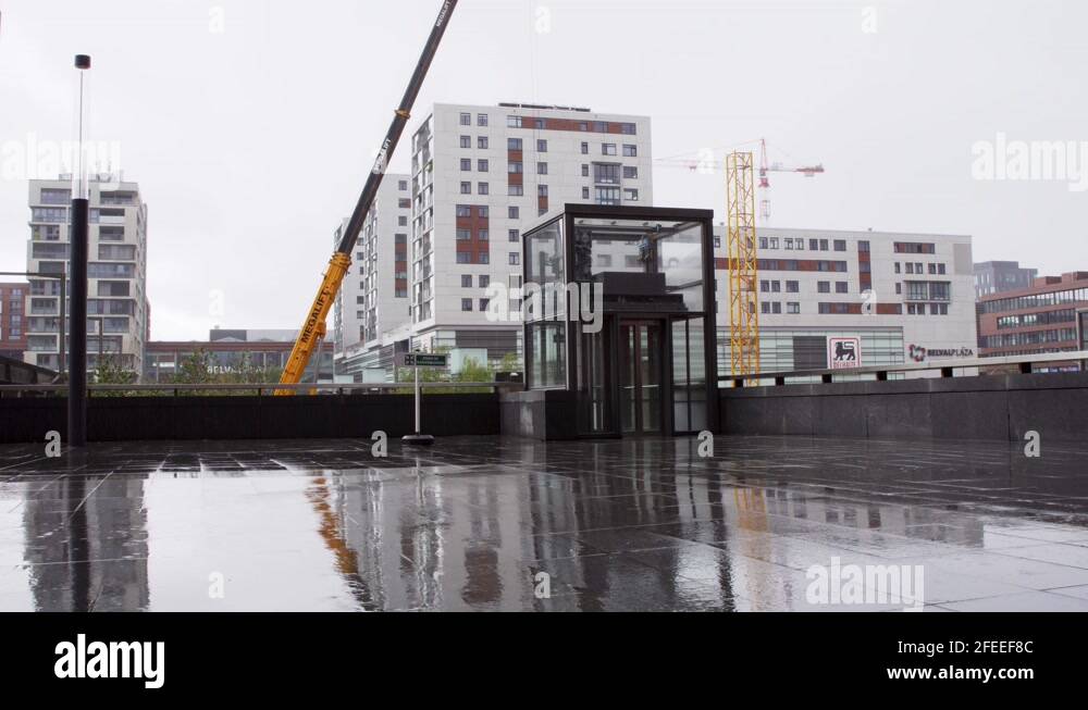 Public elevator Stock Videos & Footage - HD and 4K Video Clips - Alamy