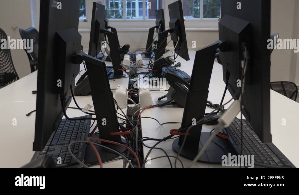 Empty plug sockets Stock Videos & Footage - HD and 4K Video Clips - Alamy