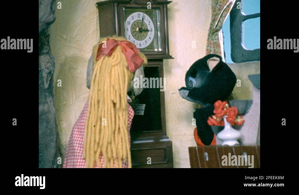 Anthropomorphic clock Stock Videos & Footage - HD and 4K Video Clips ...