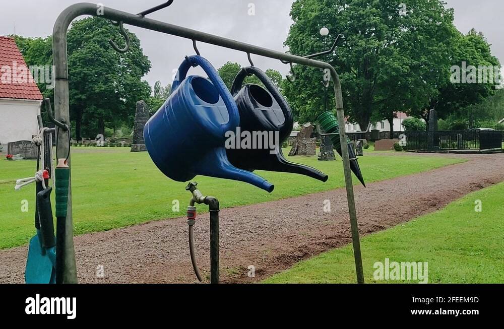 Hanging cans Stock Videos & Footage - HD and 4K Video Clips - Alamy