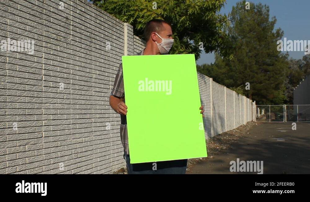 Green screen sign Stock Videos & Footage - HD and 4K Video Clips - Alamy