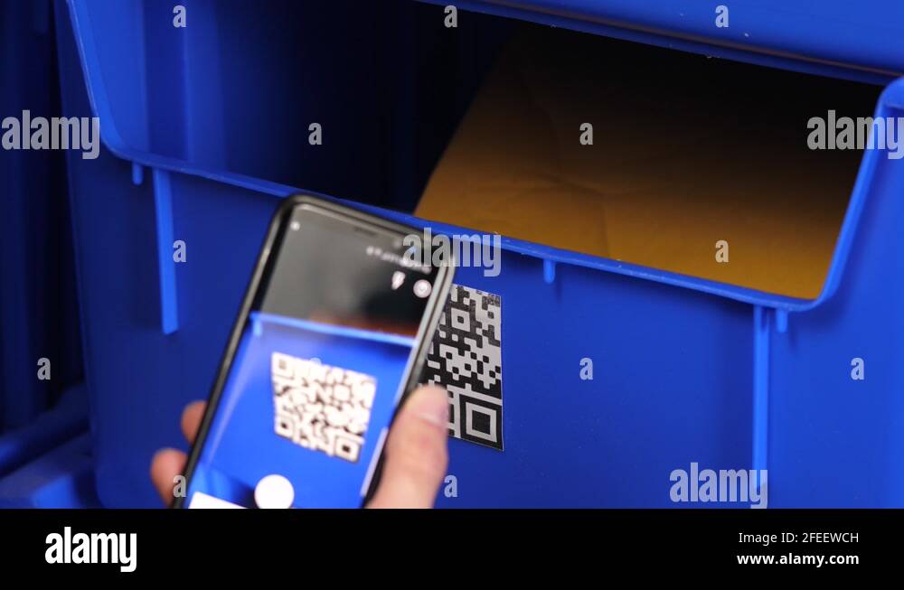 Qr signature Stock Videos & Footage - HD and 4K Video Clips - Alamy
