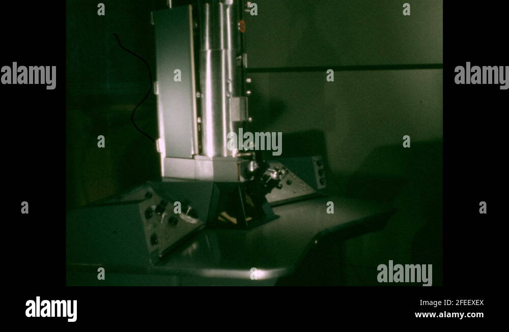 Electron microscope and scientist Stock Videos & Footage - HD and 4K ...